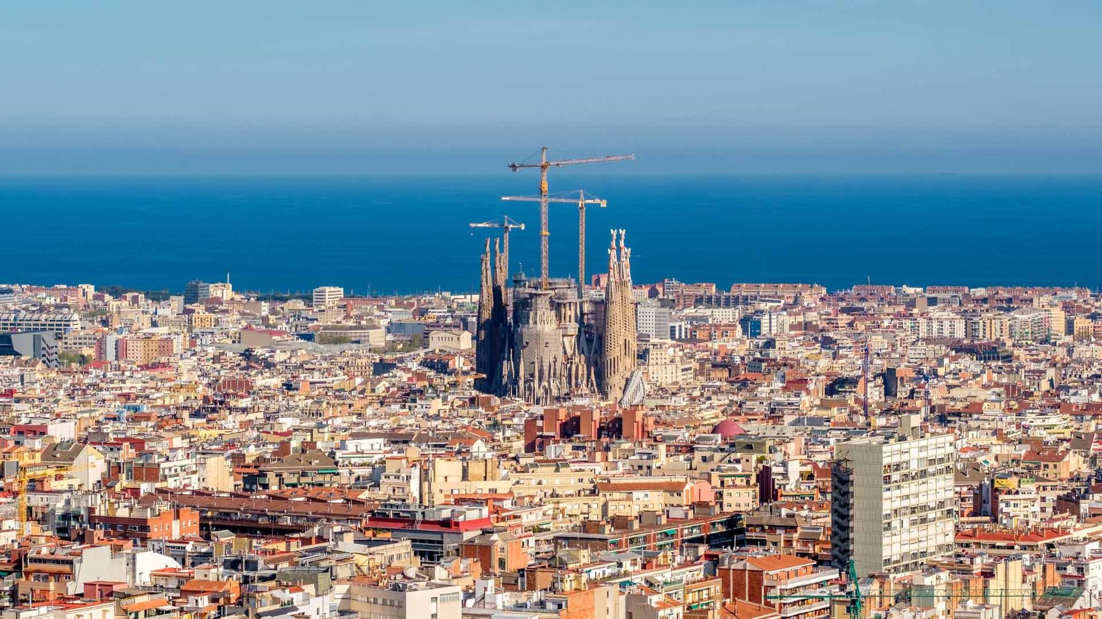¿Sabes Dónde se Ubica Barcelona? | Europe Travel Insider