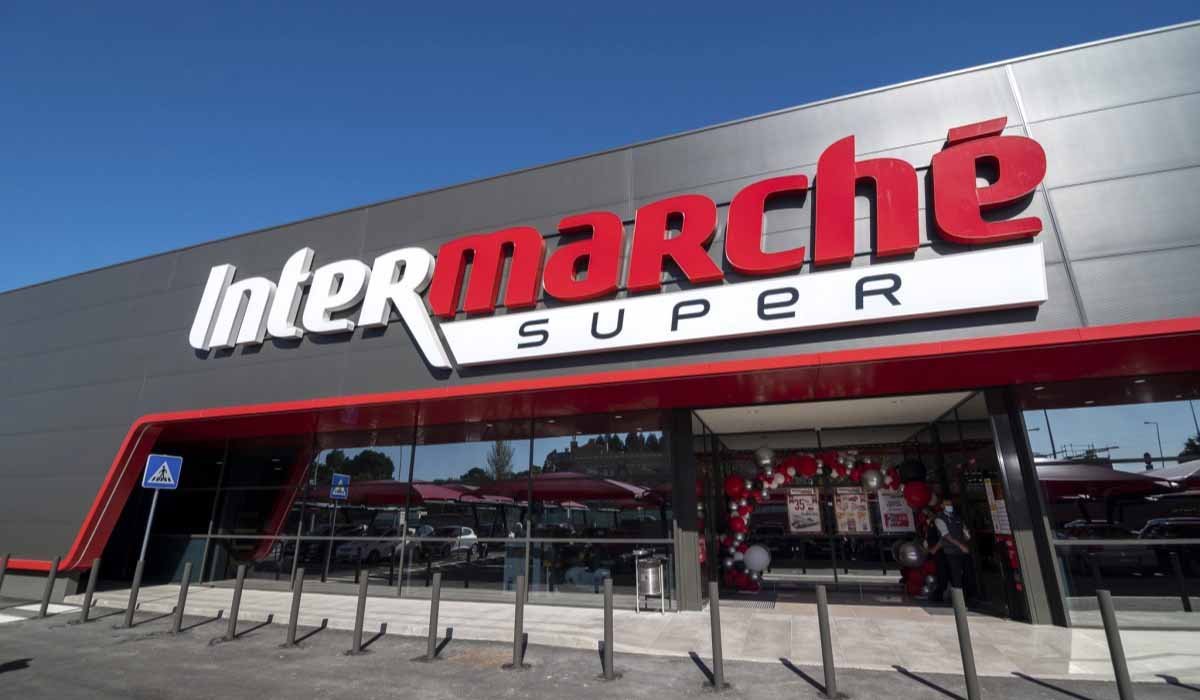 Grocery Store Shopping: Navigating Supermarkets in Portugal